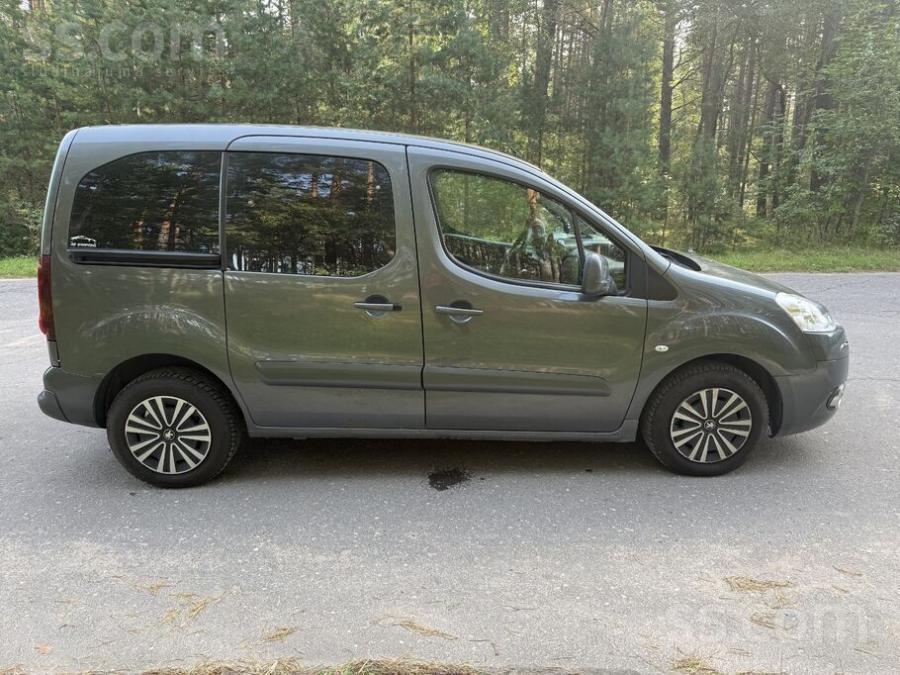 Pelēks Peugeot Partner 2016 Rīga, ar dzinēja tilpumu 1.60 L un nobraukumu 322 tūkst. km par 3300 €, foto 8 vietnē AUTOMOTO.COM.LV
