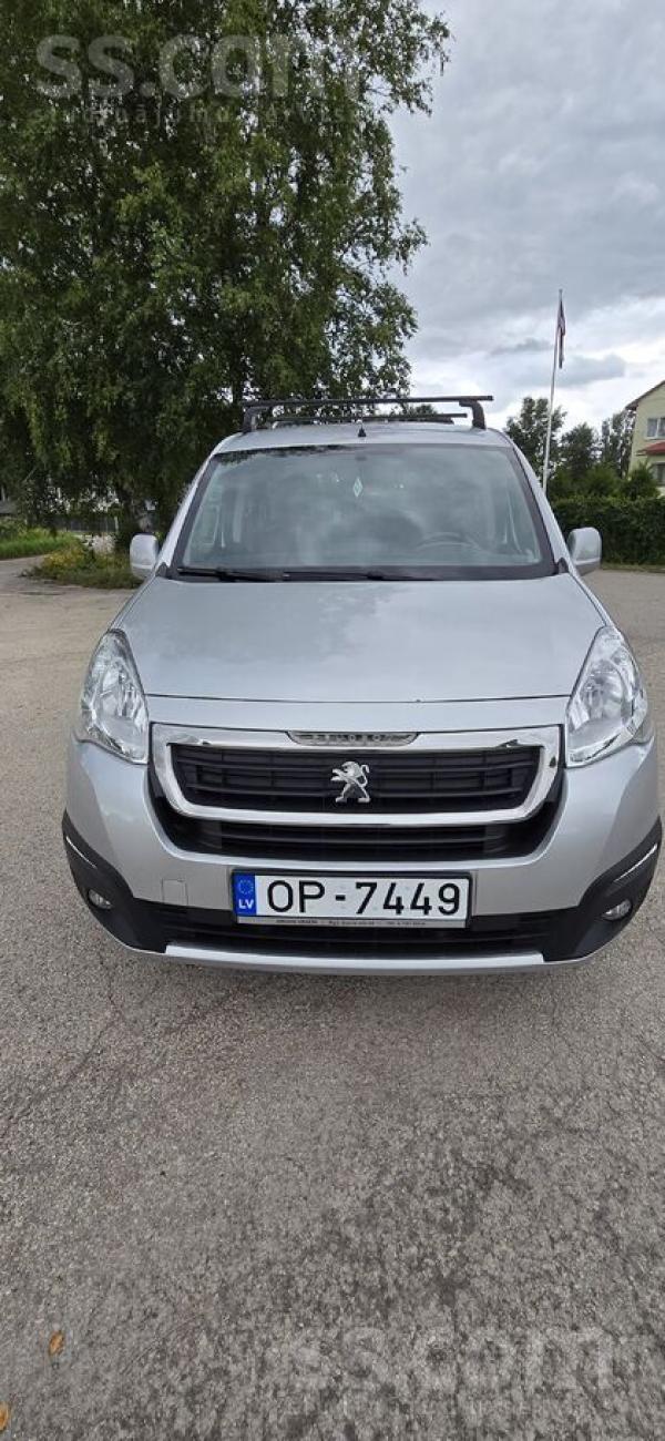 Pelēks Peugeot Partner 2018 Rīga, ar dzinēja tilpumu 1.60 L un nobraukumu 96 tūkst. km par 7350 €, foto 3 vietnē AUTOMOTO.COM.LV