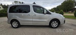 Grey Peugeot Partner 2018 in Riga, with an engine capacity of 1.60 L and mileage of 96 thousand km for 7350 €, photo 3 on AUTOMOTO.COM.LV
