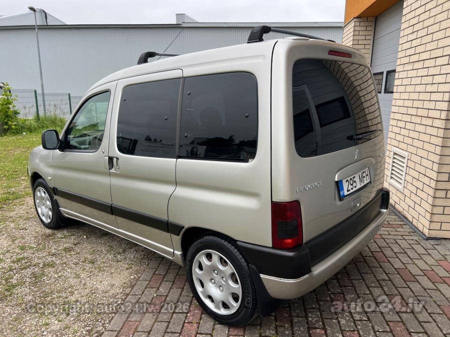 Grey Peugeot Partner 2005 in Paide, with an engine capacity of 1.60 L and mileage of 182 thousand km for 2599 €, photo 9 on AUTOMOTO.COM.LV