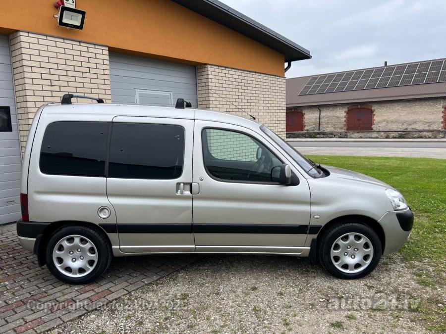 Grey Peugeot Partner 2005 in Paide, with an engine capacity of 1.60 L and mileage of 182 thousand km for 2599 €, photo 11 on AUTOMOTO.COM.LV