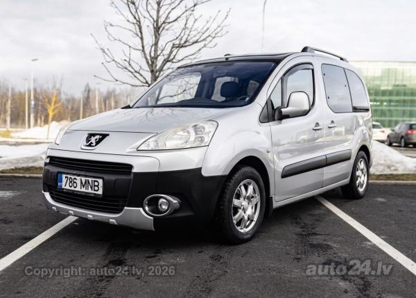 Pelēks Peugeot Partner 2009 Tallina, ar dzinēja tilpumu 1.60 L un nobraukumu 256 tūkst. km par 2990 €, foto 3 vietnē AUTOMOTO.COM.LV
