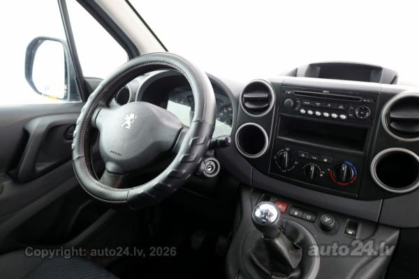 Pelēks Peugeot Partner 2009 Tallina, ar dzinēja tilpumu 1.60 L un nobraukumu 203 tūkst. km par 1699 €, foto 6 vietnē AUTOMOTO.COM.LV