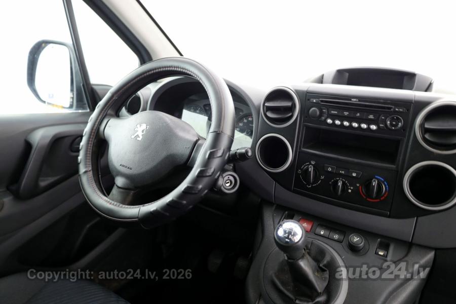 Pelēks Peugeot Partner 2009 Tallina, ar dzinēja tilpumu 1.60 L un nobraukumu 203 tūkst. km par 1699 €, foto 6 vietnē AUTOMOTO.COM.LV
