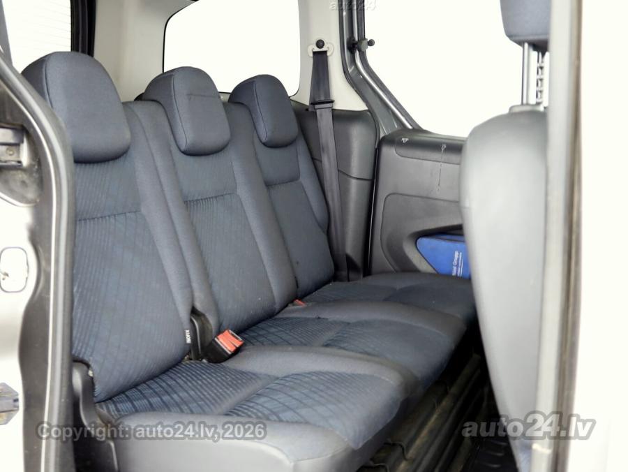 Pelēks Peugeot Partner 2009 Tallina, ar dzinēja tilpumu 1.60 L un nobraukumu 203 tūkst. km par 1699 €, foto 8 vietnē AUTOMOTO.COM.LV