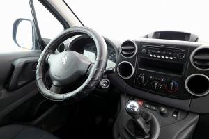 Pelēks Peugeot Partner 2009 Tallina, ar dzinēja tilpumu 1.60 L un nobraukumu 203 tūkst. km par 1699 €, foto 6 vietnē AUTOMOTO.COM.LV