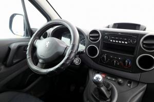 Pelēks Peugeot Partner 2009 Tallina, ar dzinēja tilpumu 1.60 L un nobraukumu 203 tūkst. km par 1699 €, foto 13 vietnē AUTOMOTO.COM.LV