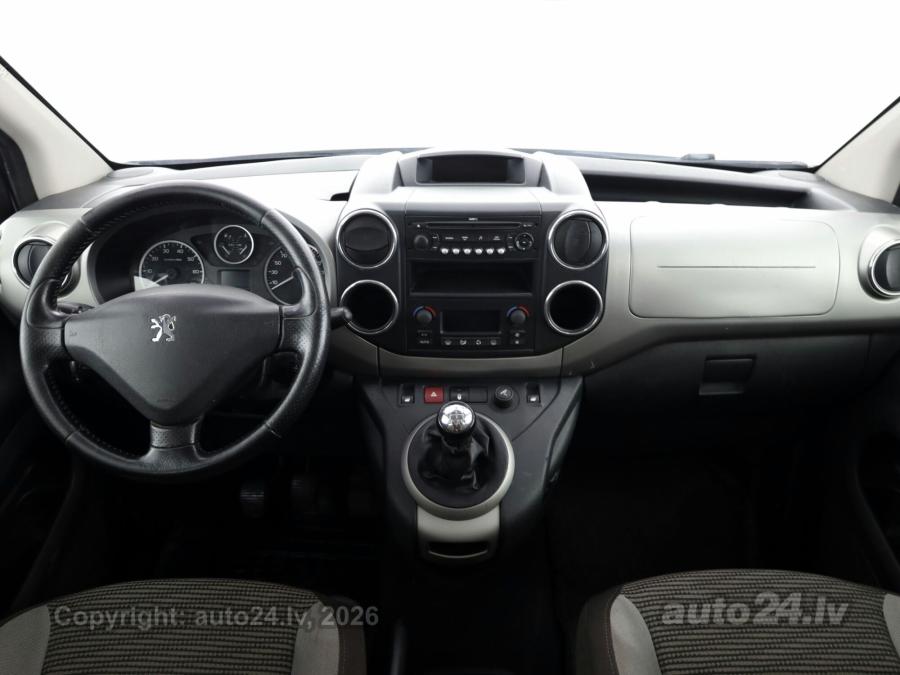 Pelēks Peugeot Partner 2009 Tallina, ar dzinēja tilpumu 1.60 L un nobraukumu 282 tūkst. km par 1899 €, foto 6 vietnē AUTOMOTO.COM.LV