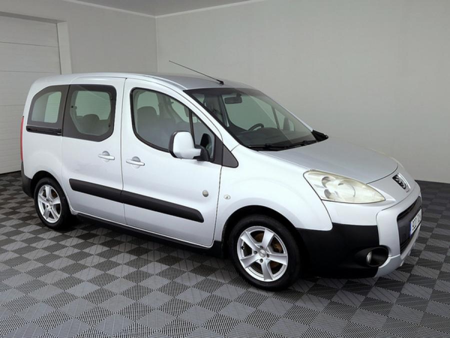Grey Peugeot Partner 2009 in Tallinn, with an engine capacity of 1.60 L and mileage of 282 thousand km for 1899 €, photo 1 on AUTOMOTO.COM.LV
