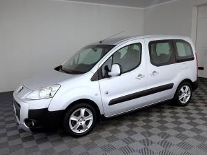 Grey Peugeot Partner 2009 in Tallinn, with an engine capacity of 1.60 L and mileage of 282 thousand km for 1899 €, photo 3 on AUTOMOTO.COM.LV
