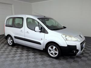 Grey Peugeot Partner 2009 in Tallinn, with an engine capacity of 1.60 L and mileage of 282 thousand km for 1899 €, photo 9 on AUTOMOTO.COM.LV