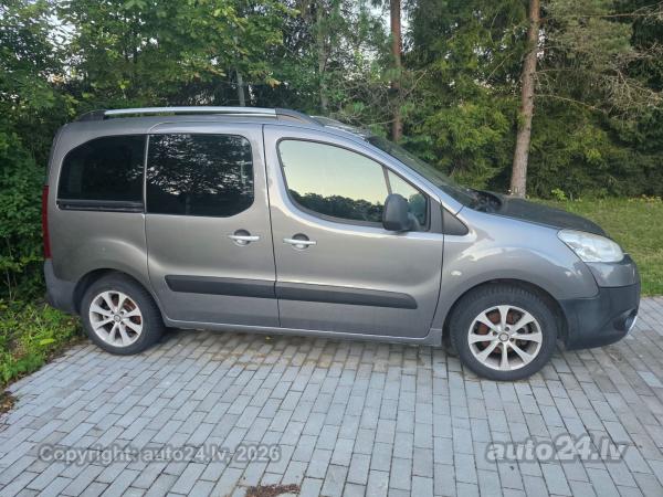 Pelēks Peugeot Partner 2010 Tallina, ar dzinēja tilpumu 1.60 L un nobraukumu 470 tūkst. km par 2900 €, foto 2 vietnē AUTOMOTO.COM.LV