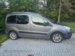 Pelēks Peugeot Partner 2010 Tallina, ar dzinēja tilpumu 1.60 L un nobraukumu 470 tūkst. km par 2900 €, foto 3 vietnē AUTOMOTO.COM.LV