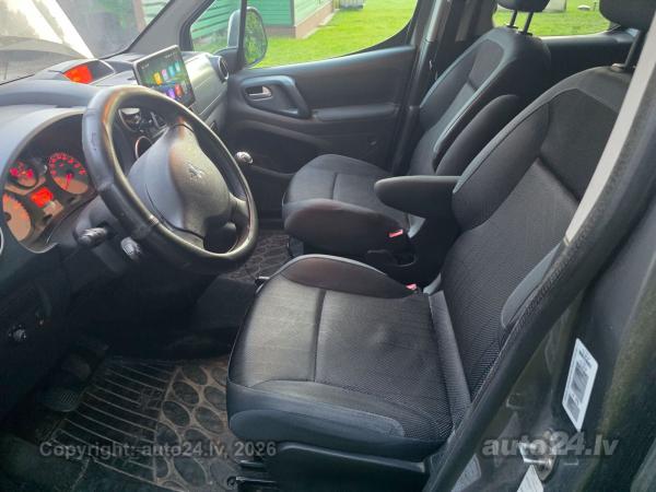 Pelēks Peugeot Partner 2010 Tallina, ar dzinēja tilpumu 1.60 L un nobraukumu 470 tūkst. km par 2900 €, foto 3 vietnē AUTOMOTO.COM.LV