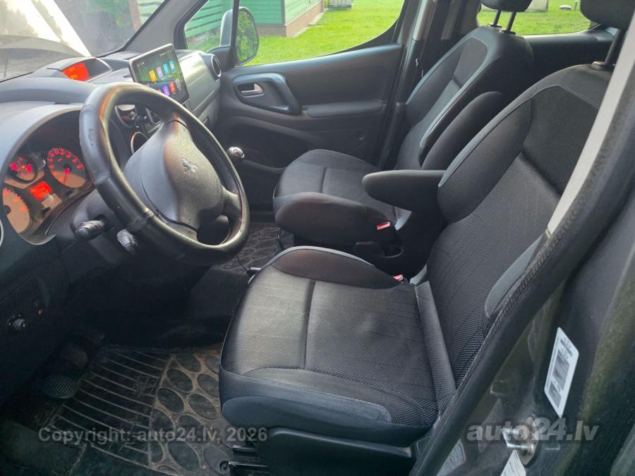Pelēks Peugeot Partner 2010 Tallina, ar dzinēja tilpumu 1.60 L un nobraukumu 470 tūkst. km par 2900 €, foto 4 vietnē AUTOMOTO.COM.LV