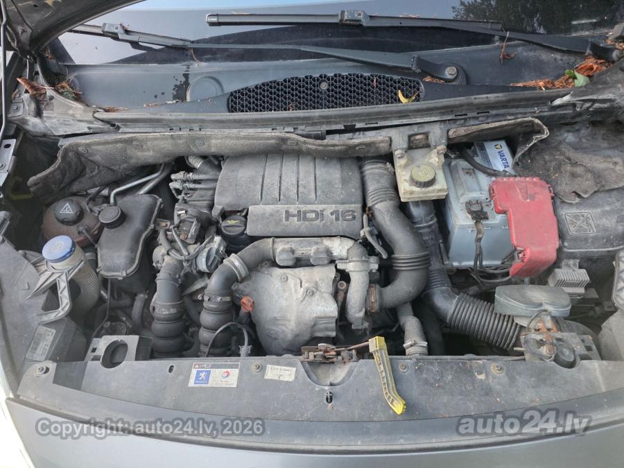 Pelēks Peugeot Partner 2010 Tallina, ar dzinēja tilpumu 1.60 L un nobraukumu 470 tūkst. km par 2900 €, foto 6 vietnē AUTOMOTO.COM.LV