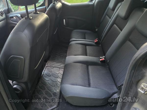 Pelēks Peugeot Partner 2010 Tallina, ar dzinēja tilpumu 1.60 L un nobraukumu 470 tūkst. km par 2900 €, foto 6 vietnē AUTOMOTO.COM.LV