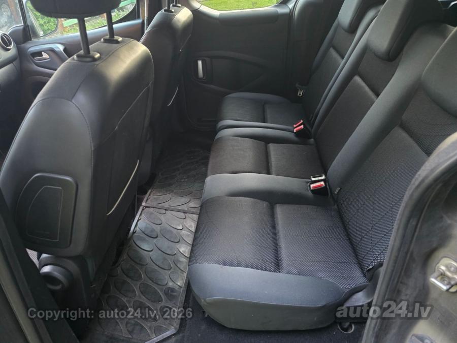 Pelēks Peugeot Partner 2010 Tallina, ar dzinēja tilpumu 1.60 L un nobraukumu 470 tūkst. km par 2900 €, foto 7 vietnē AUTOMOTO.COM.LV