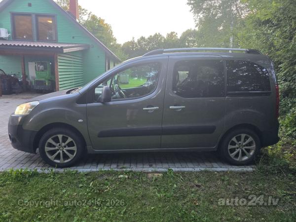 Pelēks Peugeot Partner 2010 Tallina, ar dzinēja tilpumu 1.60 L un nobraukumu 470 tūkst. km par 2900 €, foto 9 vietnē AUTOMOTO.COM.LV