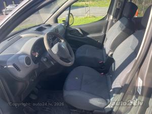 Grey Peugeot Partner 2010 in Tallinn, with an engine capacity of 1.60 L and mileage of 170 thousand km for 2350 €, photo 11 on AUTOMOTO.COM.LV