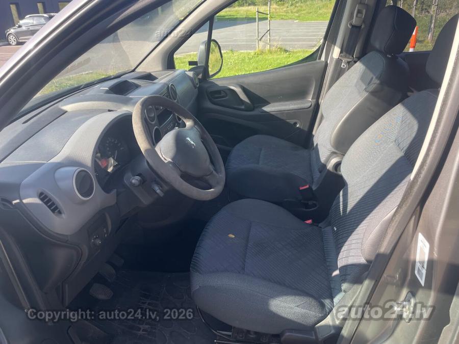 Grey Peugeot Partner 2010 in Tallinn, with an engine capacity of 1.60 L and mileage of 170 thousand km for 2350 €, photo 11 on AUTOMOTO.COM.LV