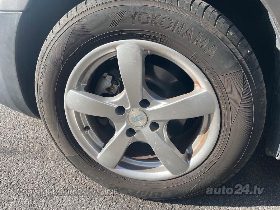 Grey Peugeot Partner 2010 in Tallinn, with an engine capacity of 1.60 L and mileage of 170 thousand km for 2350 €, photo 15 on AUTOMOTO.COM.LV