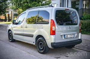 Pelēks Peugeot Partner 2011 Rīga, ar dzinēja tilpumu 1.60 L un nobraukumu 0 tūkst. km par 1990 €, foto 6 vietnē AUTOMOTO.COM.LV