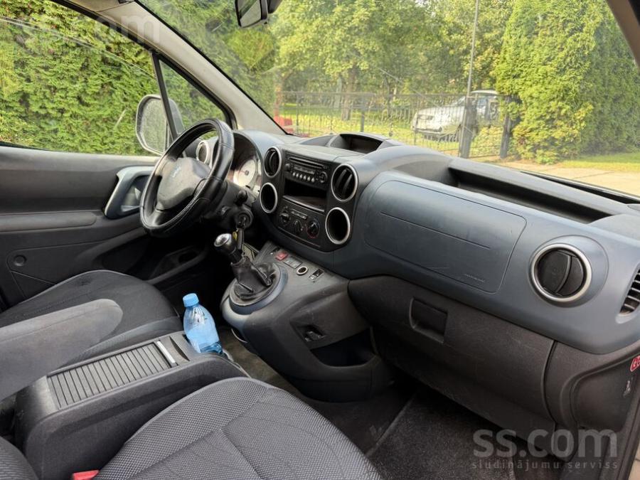 Серый Пежо Partner 2011 в Рига, объемом двигателя 1.60 л и пробегом 280 тыс. км за 1990 €, фото 4 на AUTOMOTO.COM.LV