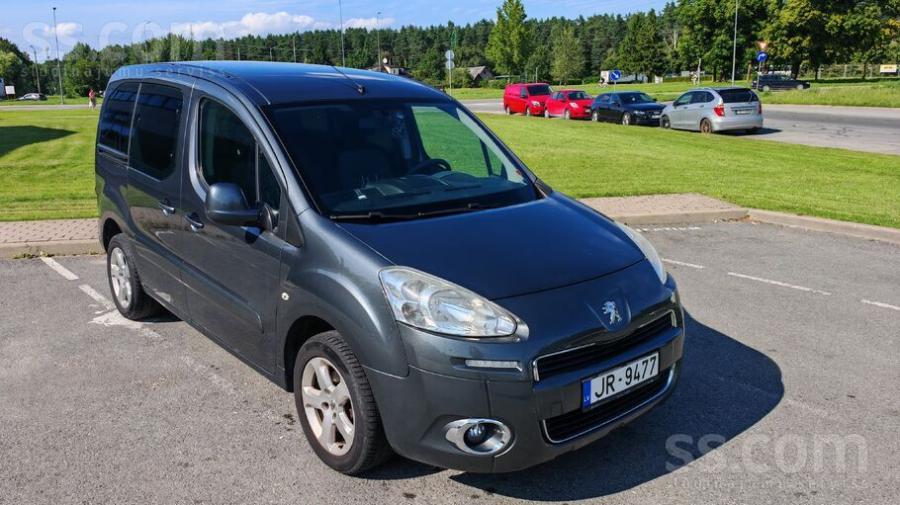 Grey Peugeot Partner 2014 in Riga, with an engine capacity of 1.60 L and mileage of 117 thousand km for 4300 €, photo 1 on AUTOMOTO.COM.LV