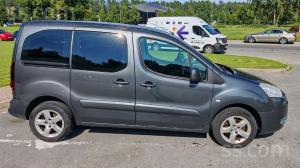 Grey Peugeot Partner 2014 in Riga, with an engine capacity of 1.60 L and mileage of 117 thousand km for 4300 €, photo 3 on AUTOMOTO.COM.LV