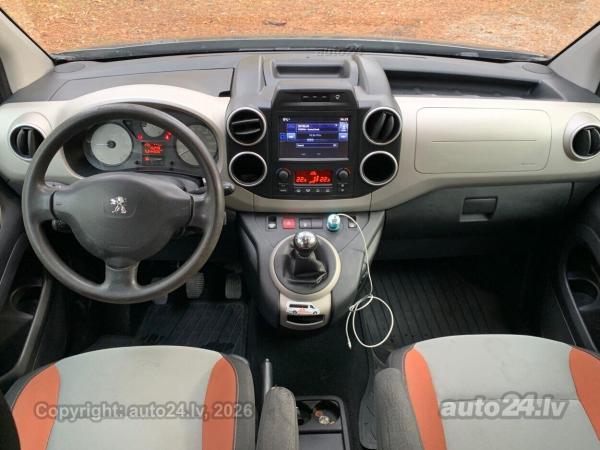 Pelēks Peugeot Partner 2016 Tallina, ar dzinēja tilpumu 1.60 L un nobraukumu 268 tūkst. km par 5500 €, foto 10 vietnē AUTOMOTO.COM.LV