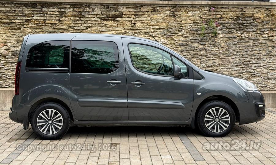 Grey Peugeot Partner 2016 in Tallinn, with an engine capacity of 1.60 L and mileage of 151 thousand km for 7790 €, photo 7 on AUTOMOTO.COM.LV