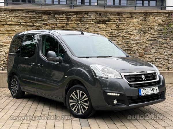 Pelēks Peugeot Partner 2016 Tallina, ar dzinēja tilpumu 1.60 L un nobraukumu 151 tūkst. km par 7790 €, foto 7 vietnē AUTOMOTO.COM.LV