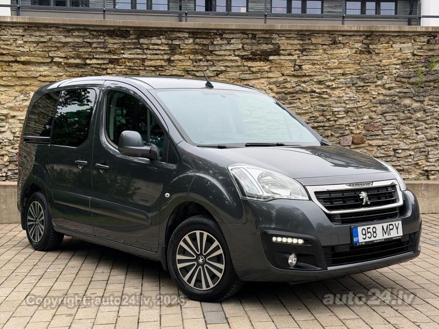 Grey Peugeot Partner 2016 in Tallinn, with an engine capacity of 1.60 L and mileage of 151 thousand km for 7790 €, photo 8 on AUTOMOTO.COM.LV