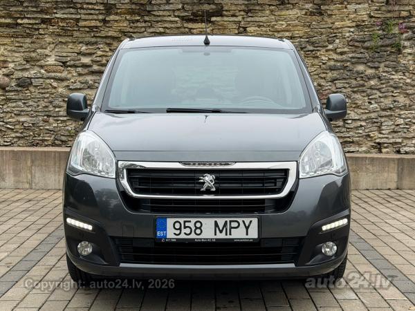 Pelēks Peugeot Partner 2016 Tallina, ar dzinēja tilpumu 1.60 L un nobraukumu 151 tūkst. km par 7790 €, foto 8 vietnē AUTOMOTO.COM.LV
