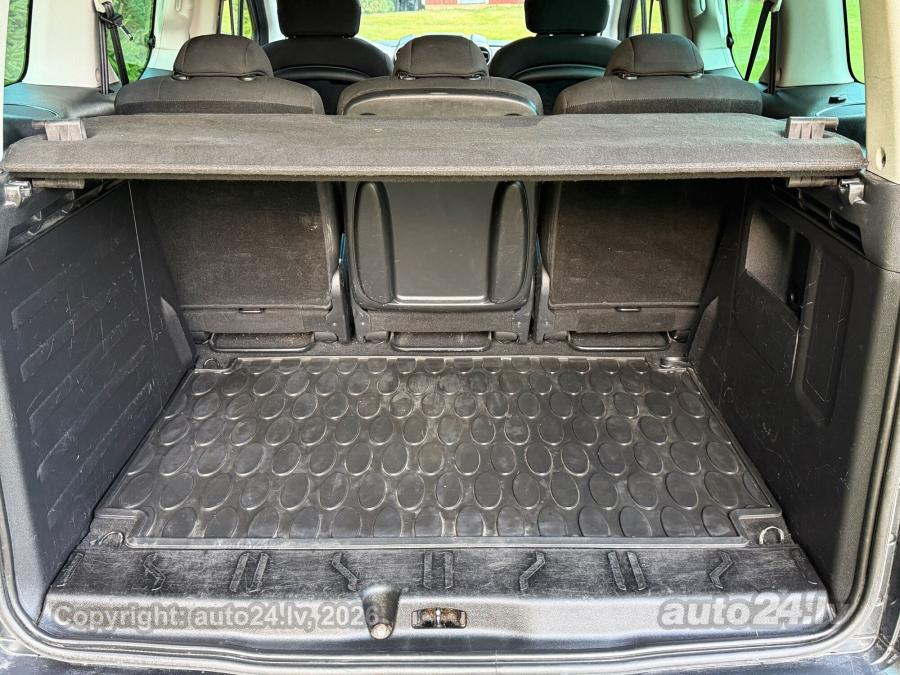 Grey Peugeot Partner 2016 in Tallinn, with an engine capacity of 1.60 L and mileage of 151 thousand km for 7790 €, photo 31 on AUTOMOTO.COM.LV