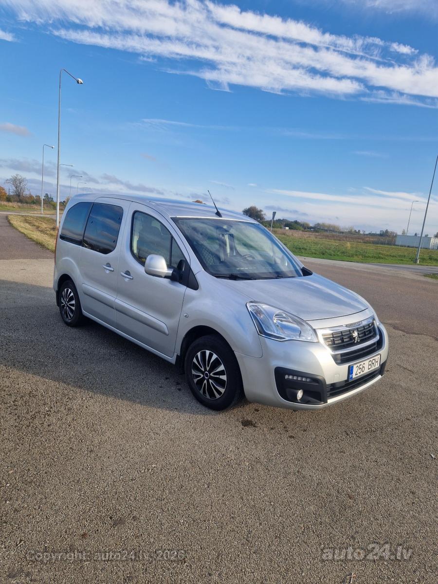 Pelēks Peugeot Partner 2016 Narva, ar dzinēja tilpumu 1.60 L un nobraukumu 149 tūkst. km par 6600 €, foto 1 vietnē AUTOMOTO.COM.LV