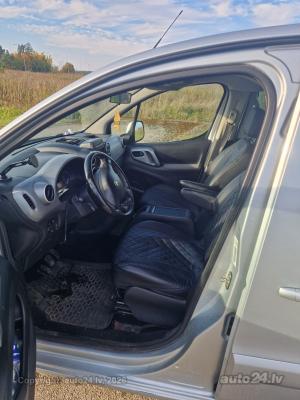 Pelēks Peugeot Partner 2016 Narva, ar dzinēja tilpumu 1.60 L un nobraukumu 149 tūkst. km par 6600 €, foto 3 vietnē AUTOMOTO.COM.LV