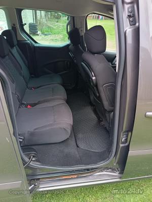 Pelēks Peugeot Partner 2018 Tallina, ar dzinēja tilpumu 1.60 L un nobraukumu 260 tūkst. km par 6500 €, foto 8 vietnē AUTOMOTO.COM.LV