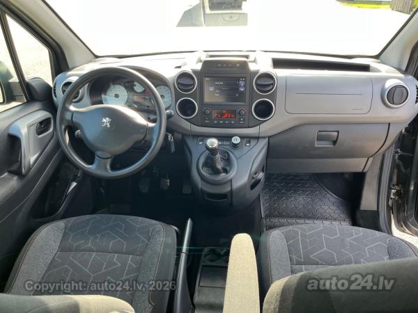 Peugeot Partner 2018 Tallina vietnē Pelēks Peugeot Partner 2018 Tallina, ar dzinēja tilpumu 1.60 L un nobraukumu 138 tūkst. km par 9500 €, foto 6 vietnē AUTOMOTO.COM.LV
