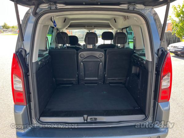 Peugeot Partner 2018 Tallina vietnē Pelēks Peugeot Partner 2018 Tallina, ar dzinēja tilpumu 1.60 L un nobraukumu 138 tūkst. km par 9500 €, foto 8 vietnē AUTOMOTO.COM.LV
