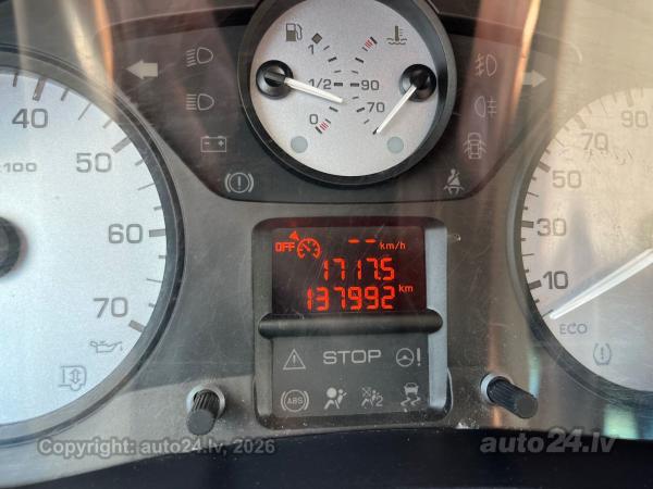 Peugeot Partner 2018 Tallina vietnē Pelēks Peugeot Partner 2018 Tallina, ar dzinēja tilpumu 1.60 L un nobraukumu 138 tūkst. km par 9500 €, foto 9 vietnē AUTOMOTO.COM.LV