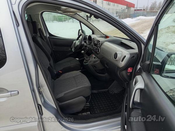 Pelēks Peugeot Partner 2019 Tallina, ar dzinēja tilpumu 1.60 L un nobraukumu 137 tūkst. km par 8400 €, foto 5 vietnē AUTOMOTO.COM.LV