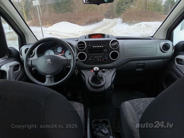 Pelēks Peugeot Partner 2019 Tallina, ar dzinēja tilpumu 1.60 L un nobraukumu 137 tūkst. km par 8400 €, foto 7 vietnē AUTOMOTO.COM.LV