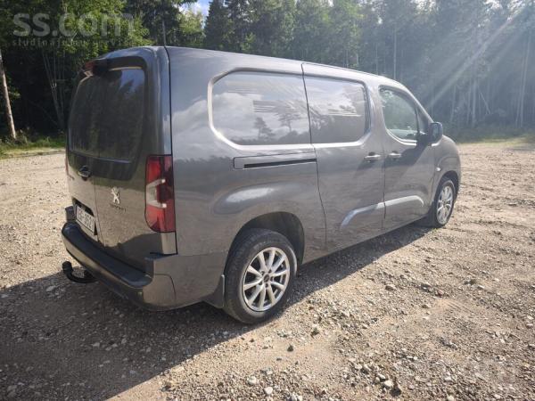 Pelēks Peugeot Partner 2019 Talsi, ar dzinēja tilpumu 1.50 L un nobraukumu 110 tūkst. km par 9750 €, foto 5 vietnē AUTOMOTO.COM.LV