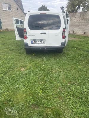 Peugeot Partner 2015 in Alytus, with an engine capacity of 1.60 L and mileage of 425 thousand km for 2200 €, photo 3 on AUTOMOTO.COM.LV