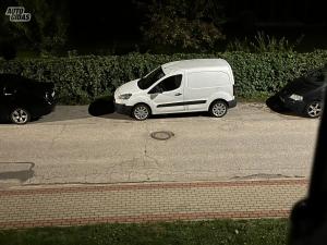 Peugeot Partner 2015 in Alytus, with an engine capacity of 1.60 L and mileage of 425 thousand km for 2200 €, photo 4 on AUTOMOTO.COM.LV