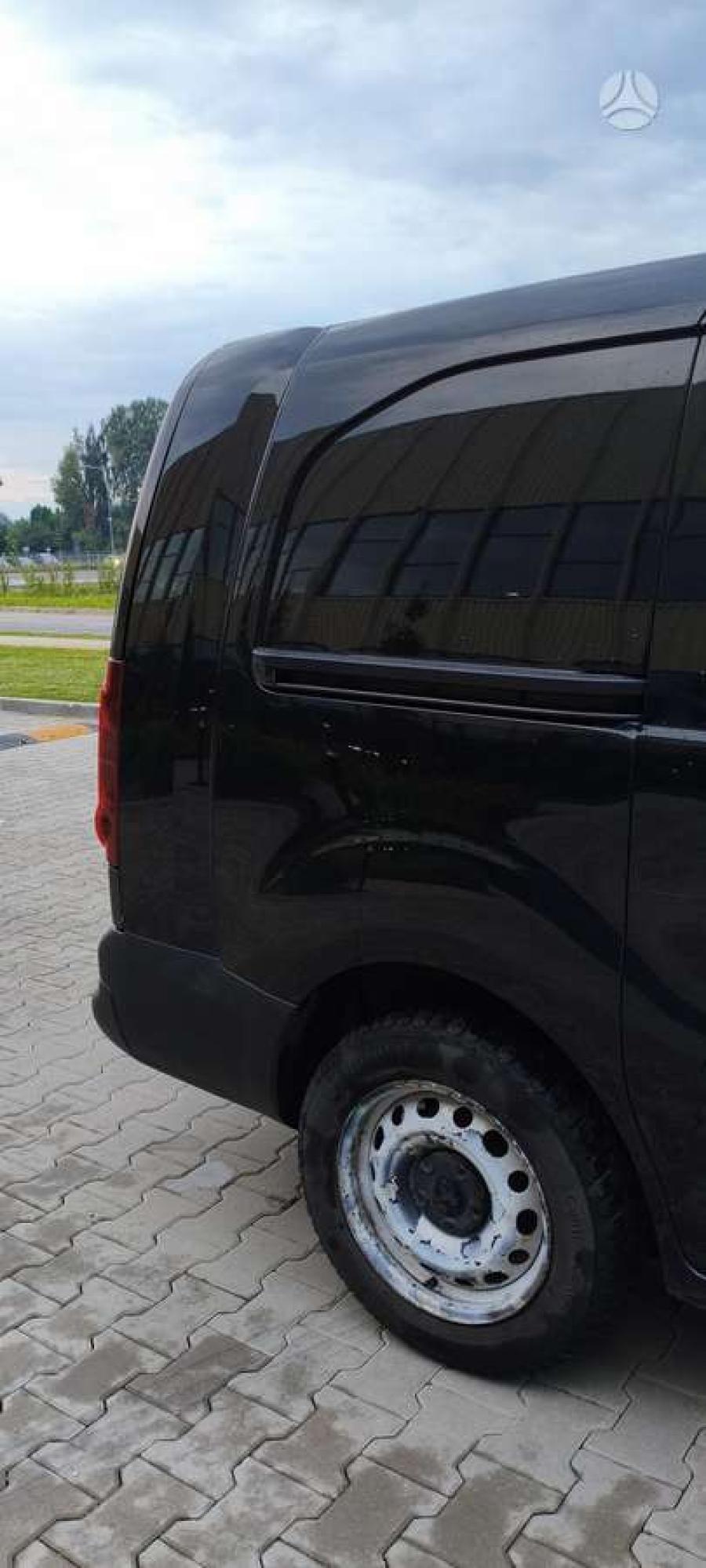 Peugeot Partner 2017 in Vilnius, with an engine capacity of 1.60 L and mileage of 256 thousand km for 5799 €, photo 10 on AUTOMOTO.COM.LV