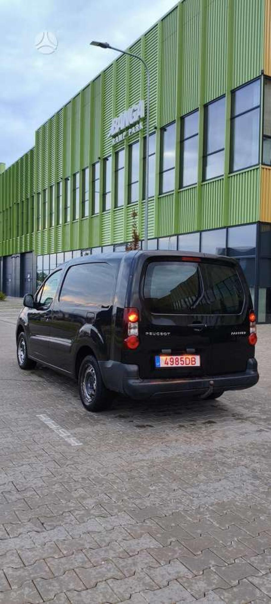 Peugeot Partner 2017 in Vilnius, with an engine capacity of 1.60 L and mileage of 256 thousand km for 5799 €, photo 12 on AUTOMOTO.COM.LV
