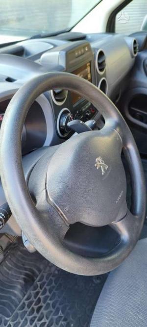 Peugeot Partner 2017 in Vilnius, with an engine capacity of 1.60 L and mileage of 256 thousand km for 5799 €, photo 30 on AUTOMOTO.COM.LV